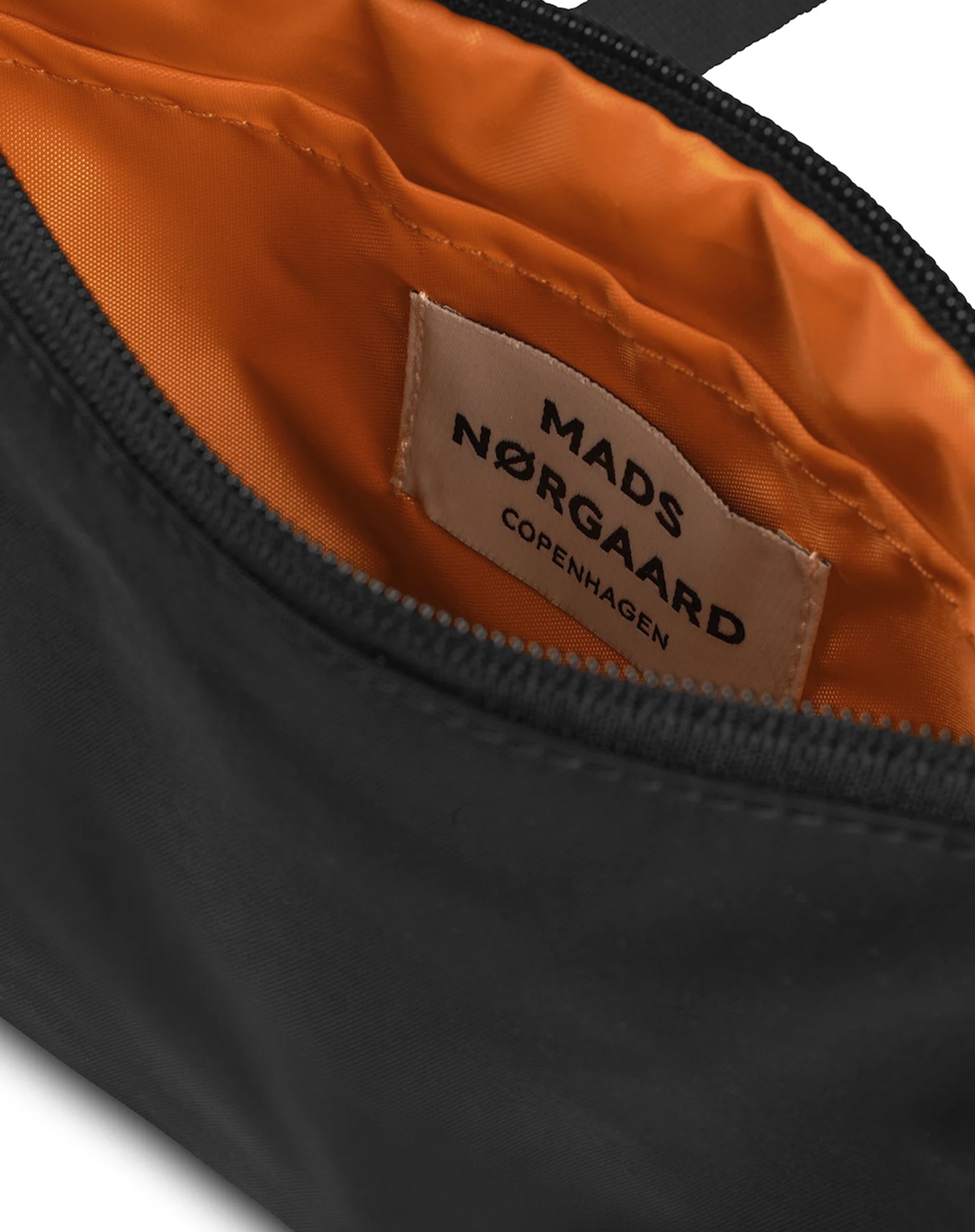 Tian Core Taske - Mads Nørgaard | Tasker | byKalstru